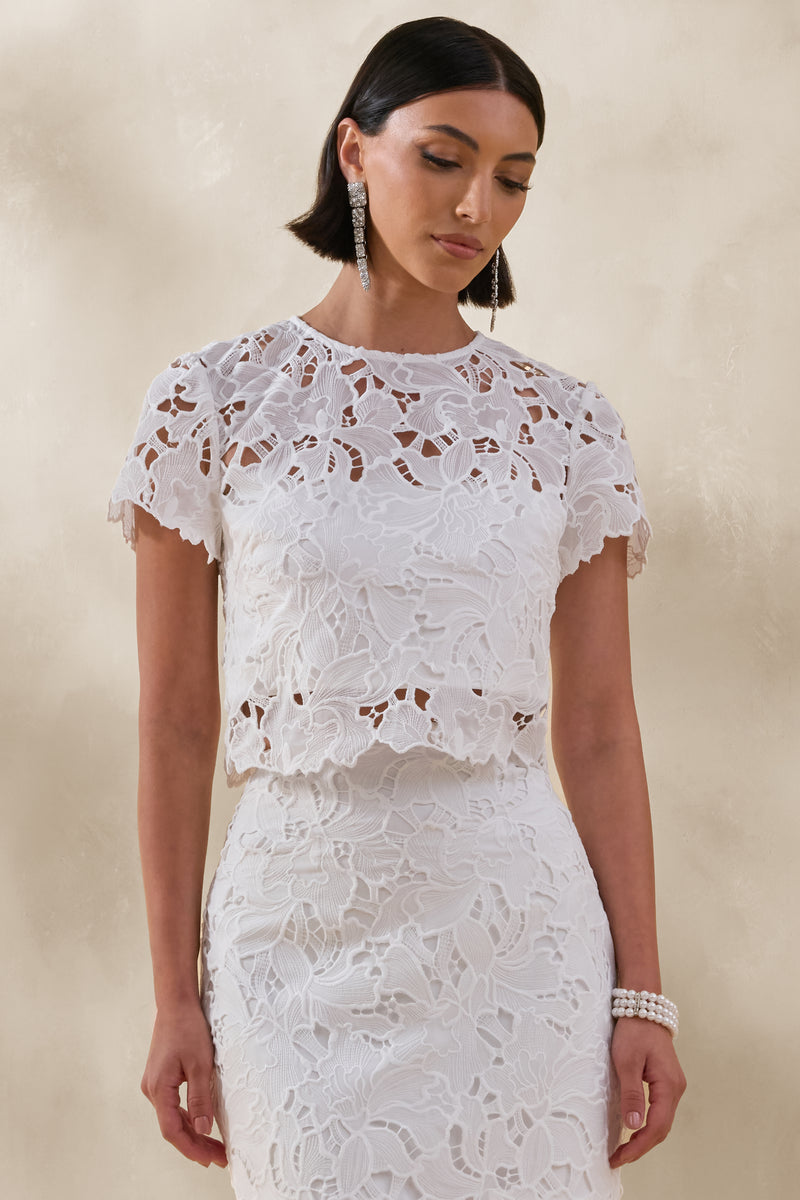 Ina White Lace Crew-Neck Crop-Top – Club L London - USA